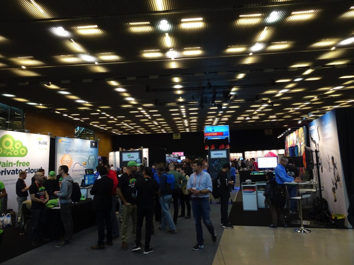 [OpenStack Summit Barcelona 2016] 新卒がミタ！先輩 OpenStackerと OpenStack コミュニティ編 | | AI tech studio